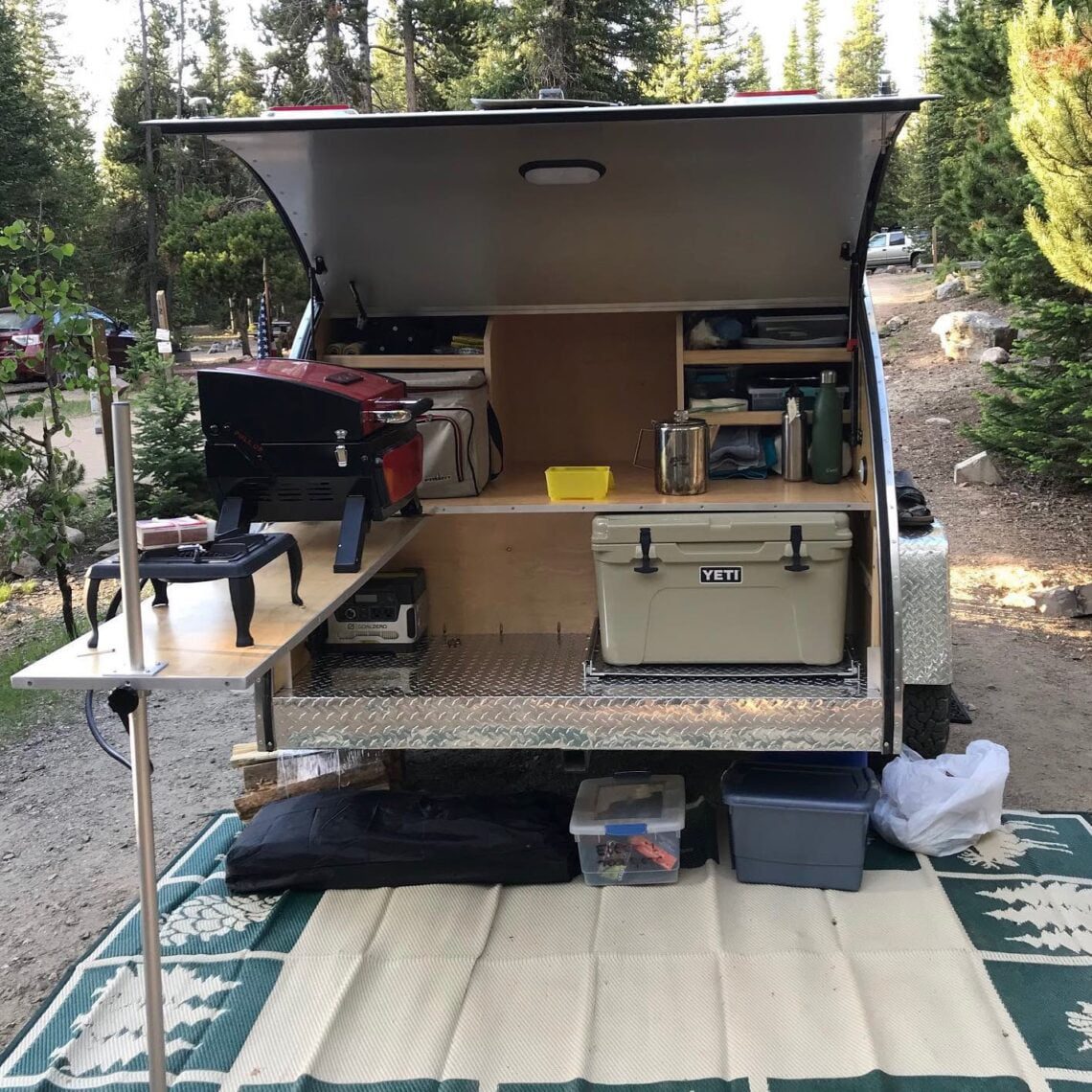 Boulder, “power bank” trailer for electric cars | Near future